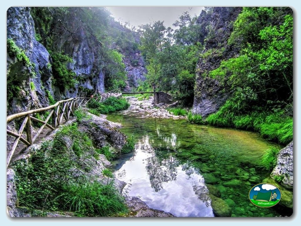 Camping Puente De Las Herrerías en Cazorla, informacion instalaciones ...